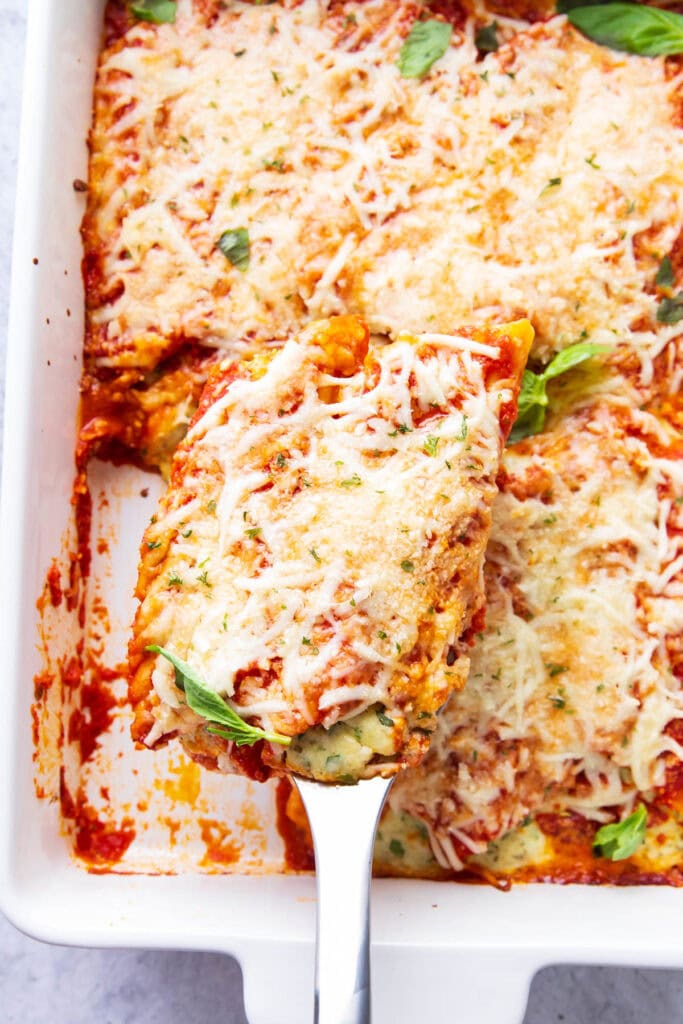 Easy Baked Manicotti Recipe with Cheese - Beaming Baker